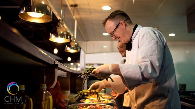 Học nấu ăn cùng Quán Quân Masterchef 2014 Hoàng Minh Nhật