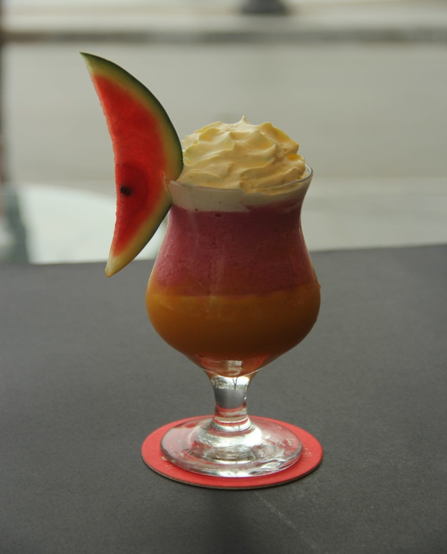 Giáng sinh ấm áp với thực đơn hấp dẫn tại Givral Café